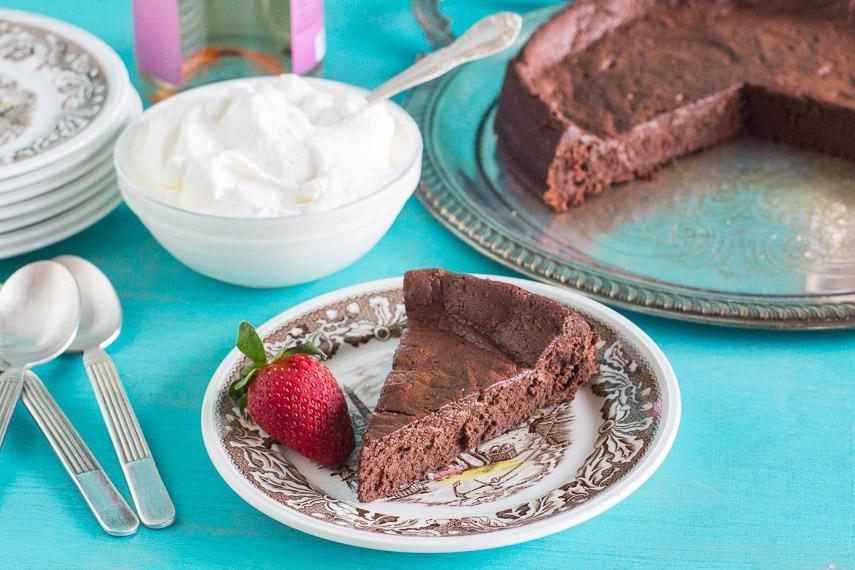 Flourless Low FODMAP Chocolate Cake Recipe | FODY Foods Co.