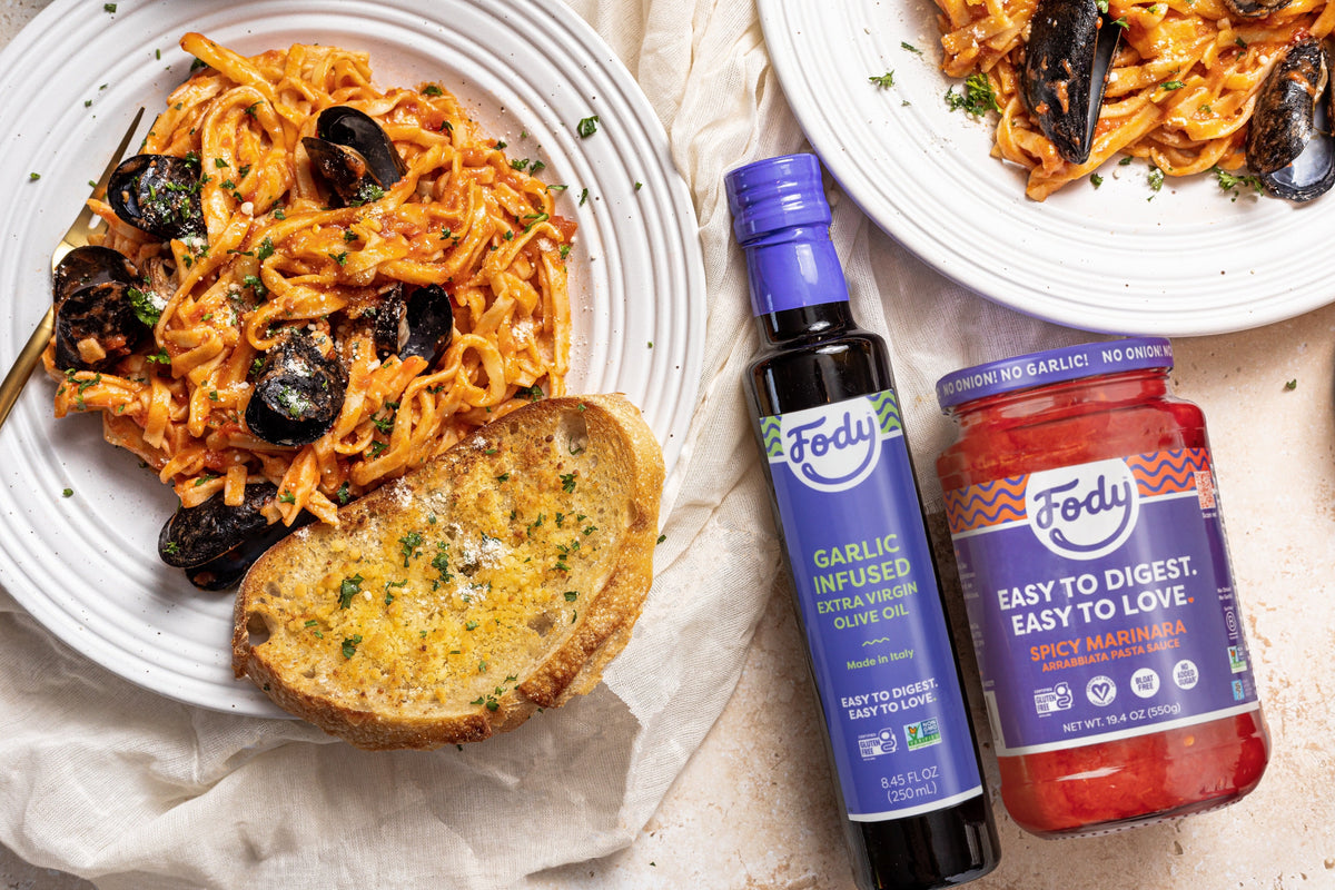 Fody’s Spicy Mussels and Pasta with Garlic Bread – FODY Food Co. - USA